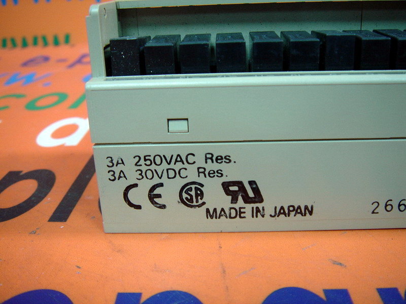 Omron Remote Terminal 24vdc Srt2 Roc16 裕益科技自動化設備可程式編碼器plc分散式控制系統dcs